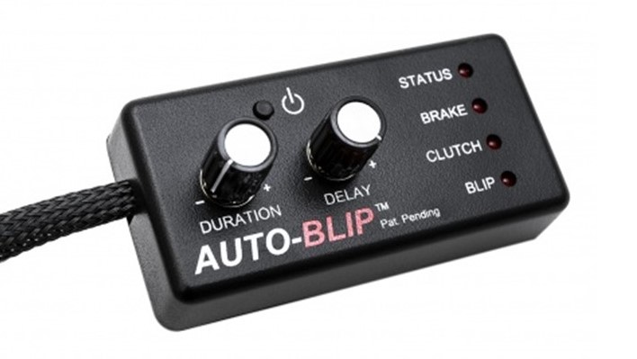 AUTO-BLiP Intelligent Downshifts | AUTO-BLiP